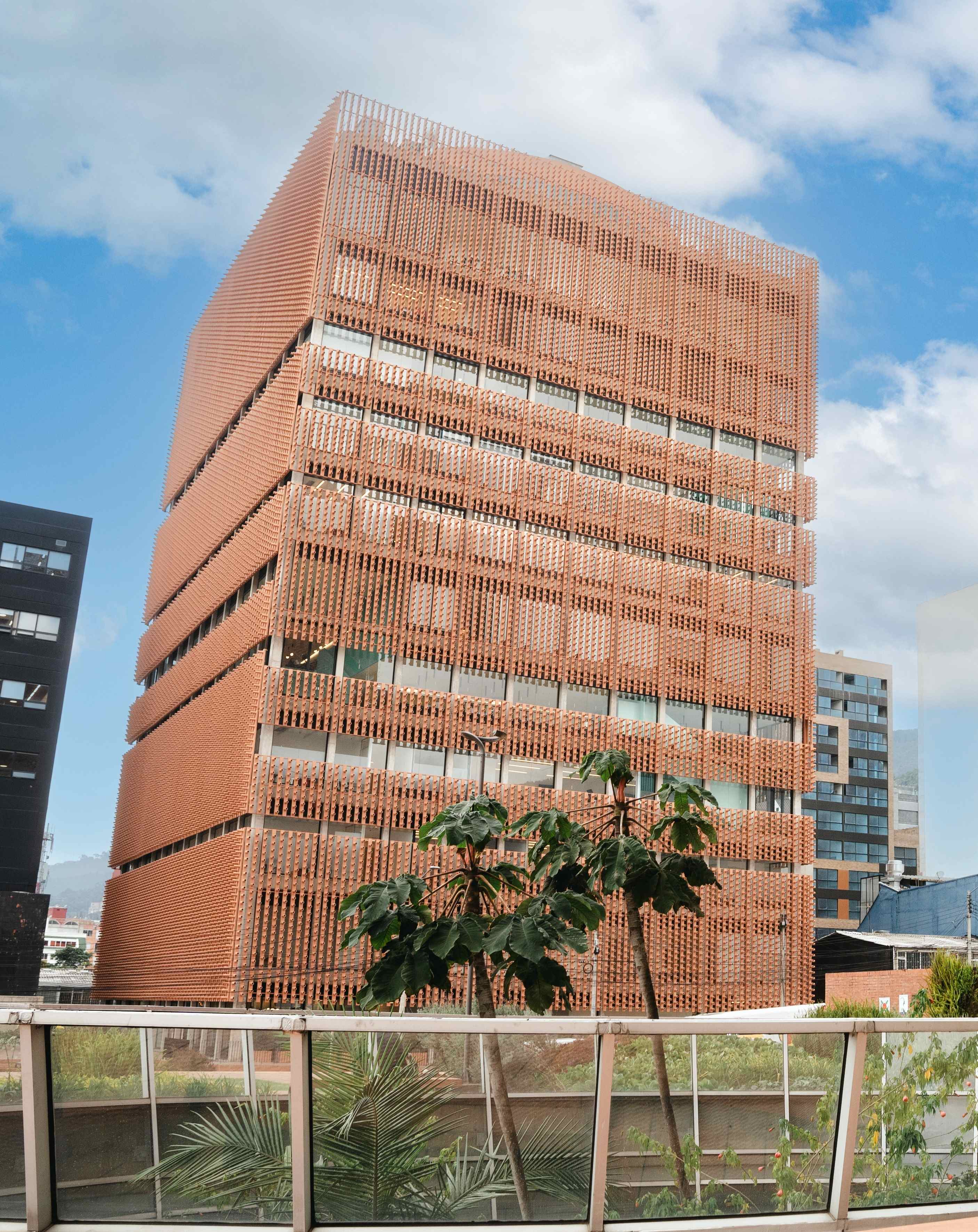 Sedes - Fundación Santa Fe de Bogotá